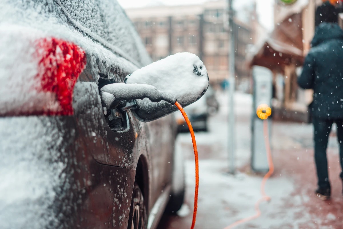 Tesla face aux normes anti-pollution : Entre conformité et controverses ...